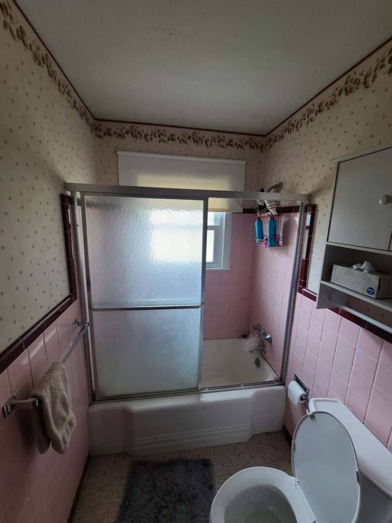 Before and After - Bath Remodeling - Affordable 1 Day Baths